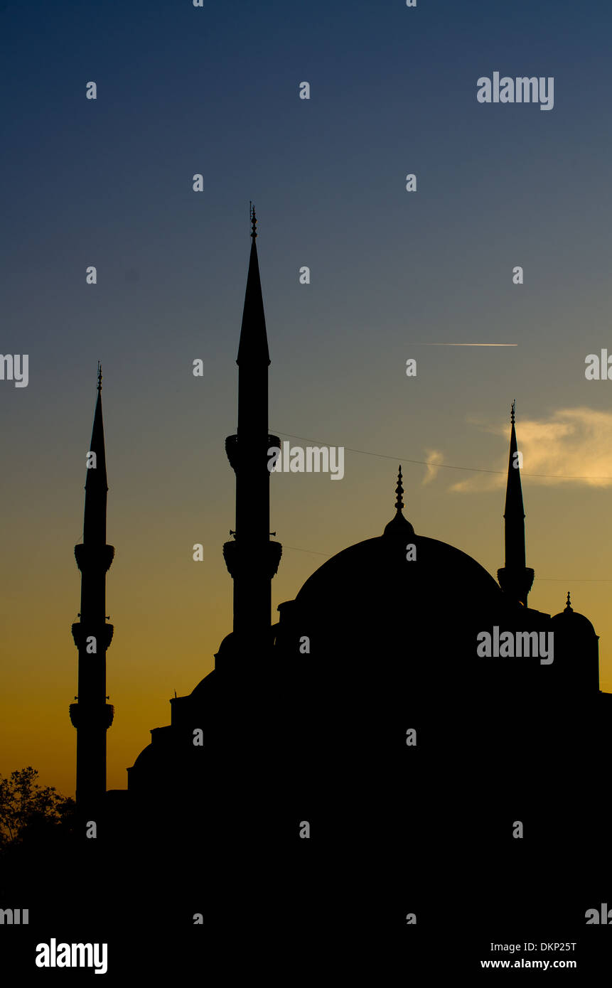Mosque silhouette hi-res stock photography and images - Alamy