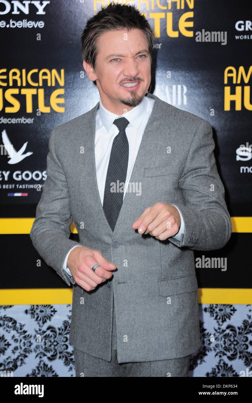 Jeremy lee renner hi-res stock photography and images - Alamy