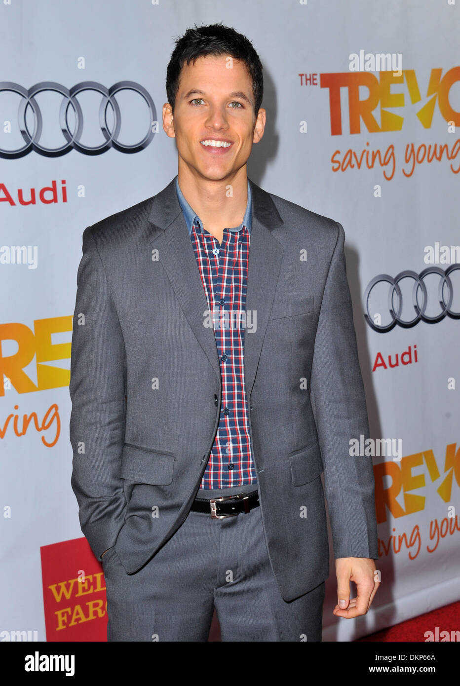 Los Angeles, California, USA. 8th Dec, 2013. Mike Manning attending The ...