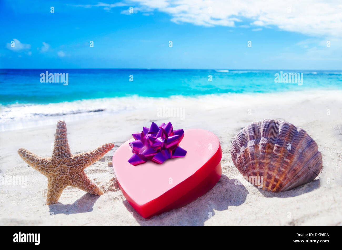 Heart of the ocean hi-res stock photography and images - Alamy