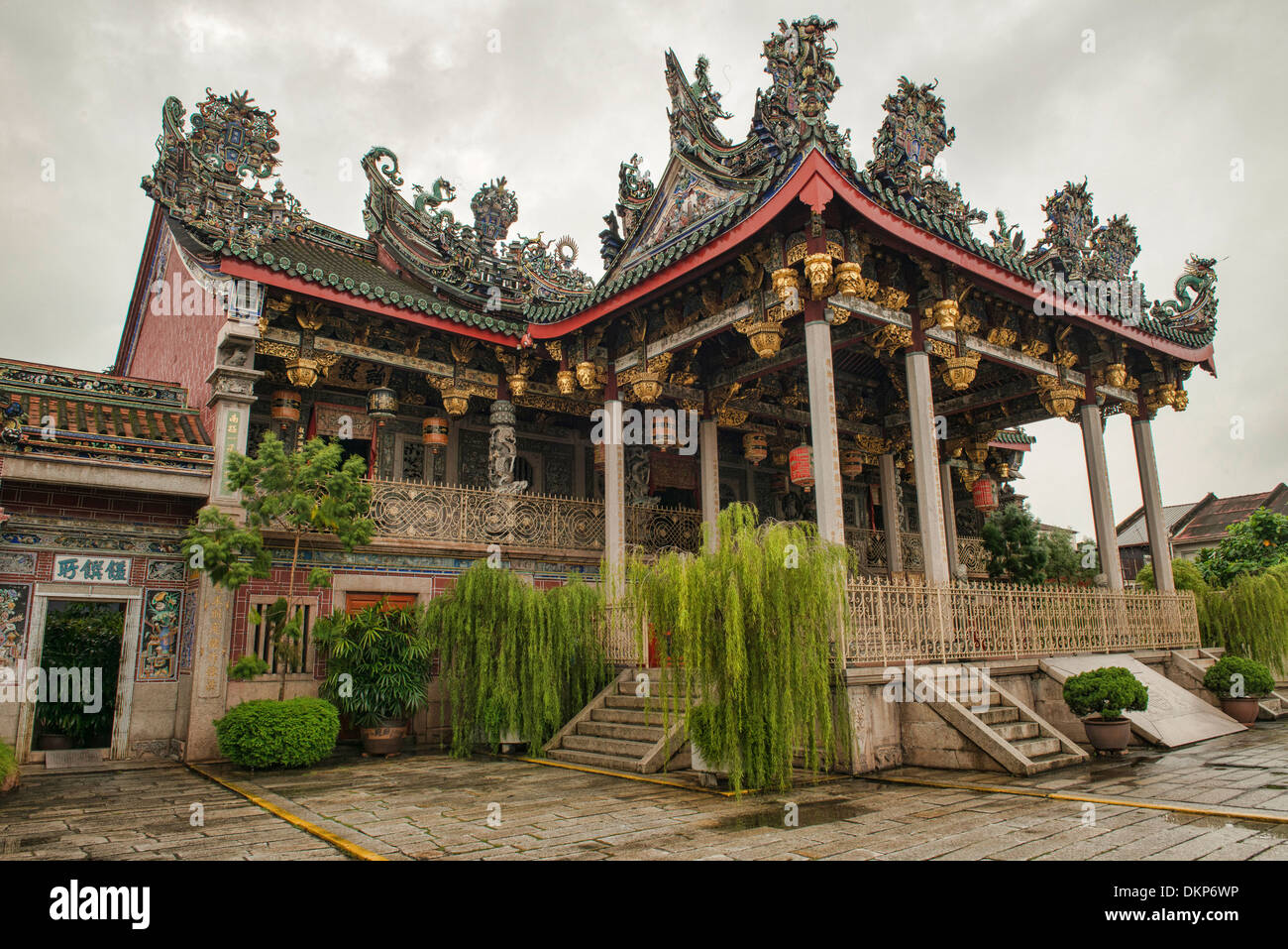 Khoo Kongsi Temple in the UNESCO World Heritage zone of Georgetown in ...