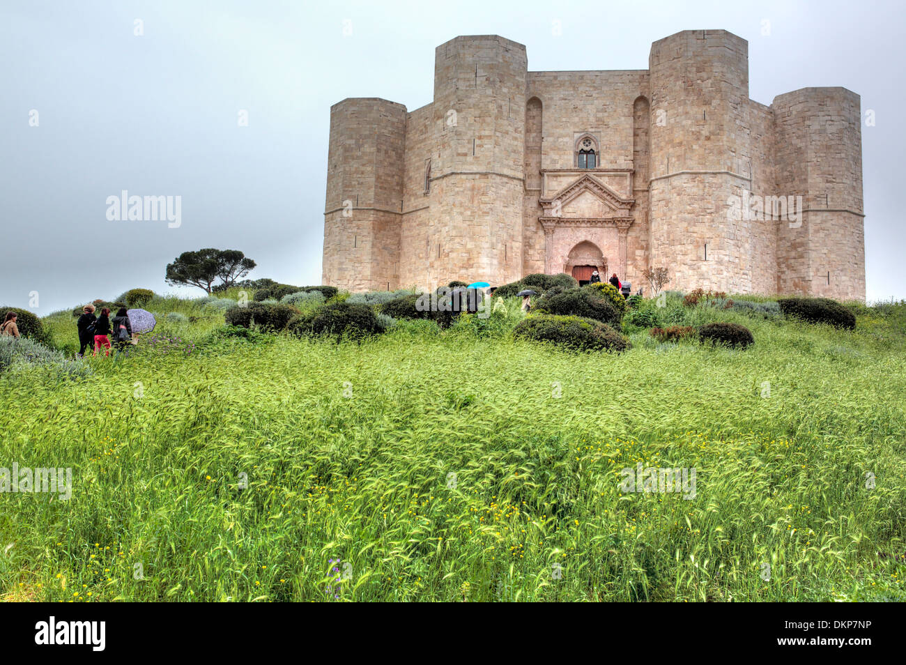 Apulia castel del monte hi-res stock photography and images - Alamy