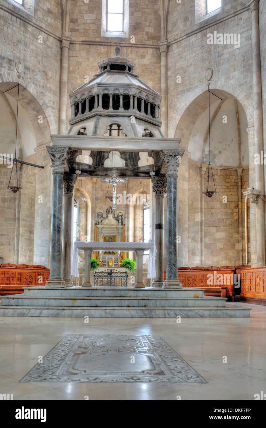Canopy cathedral hi-res stock photography and images - Alamy