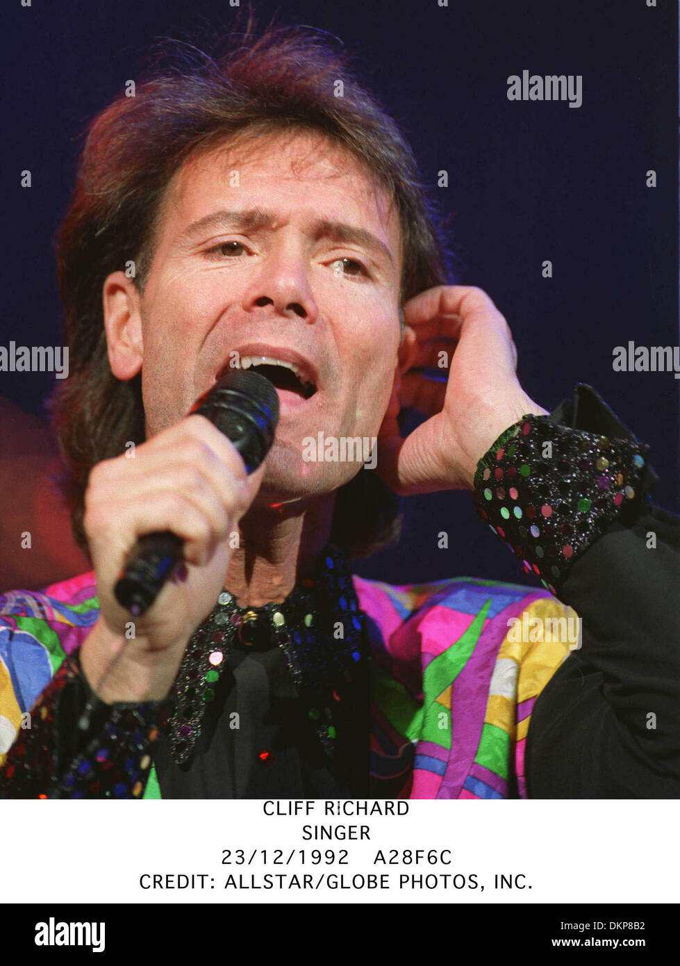 Cliff richard singer hi-res stock photography and images - Alamy