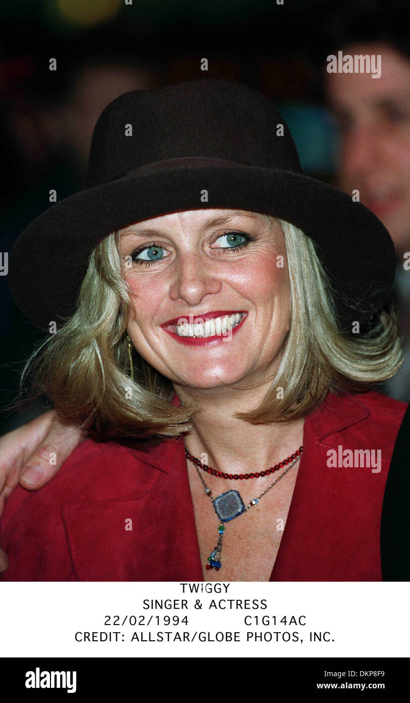 Twiggy actress hi-res stock photography and images - Alamy