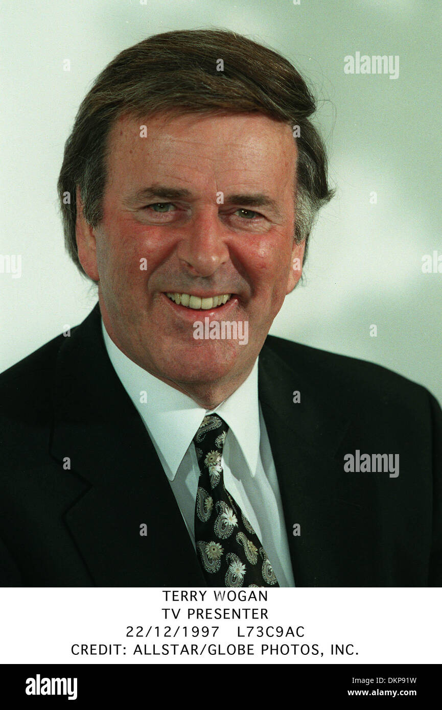 Tv presenter terry wogan hi-res stock photography and images - Alamy