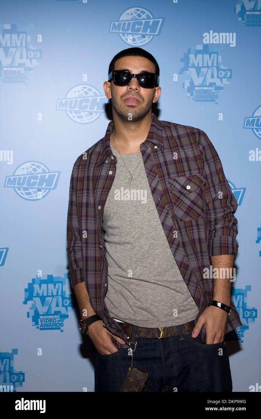 Drake music video hi-res stock photography and images - Alamy