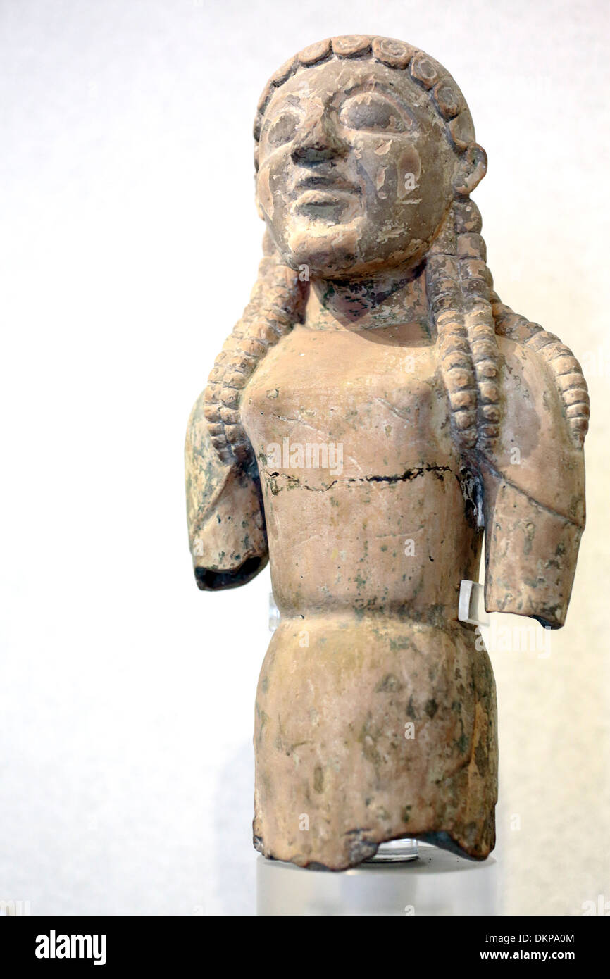 Antique terracotta statuette (6th century BC), Archaeological Museum ...