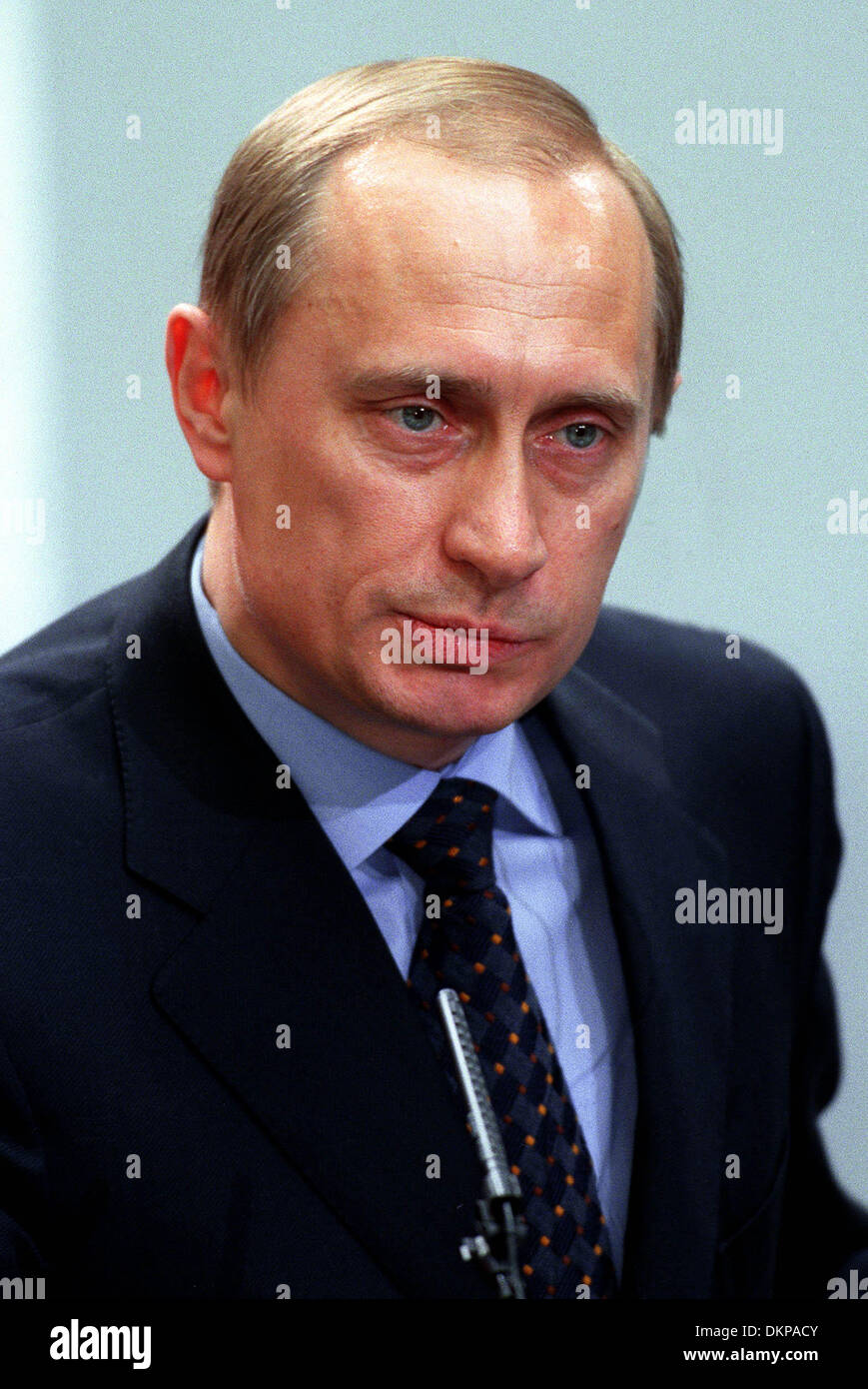 President putin 2000 hi-res stock photography and images - Alamy