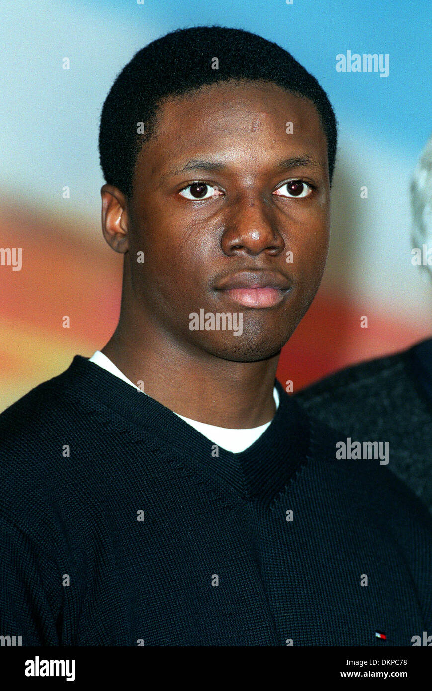 ROBERT BROWN.ACTOR.NY.POTSDAMER PLATZ, BERLIN, GERMA.16/02/2001.BF4D15AC Stock Photo - Alamy