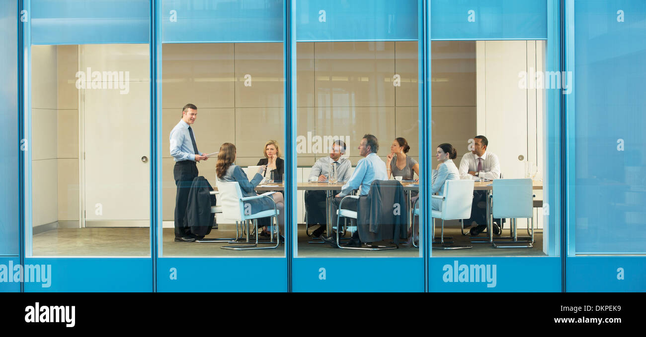 Talking to room hi-res stock photography and images - Alamy