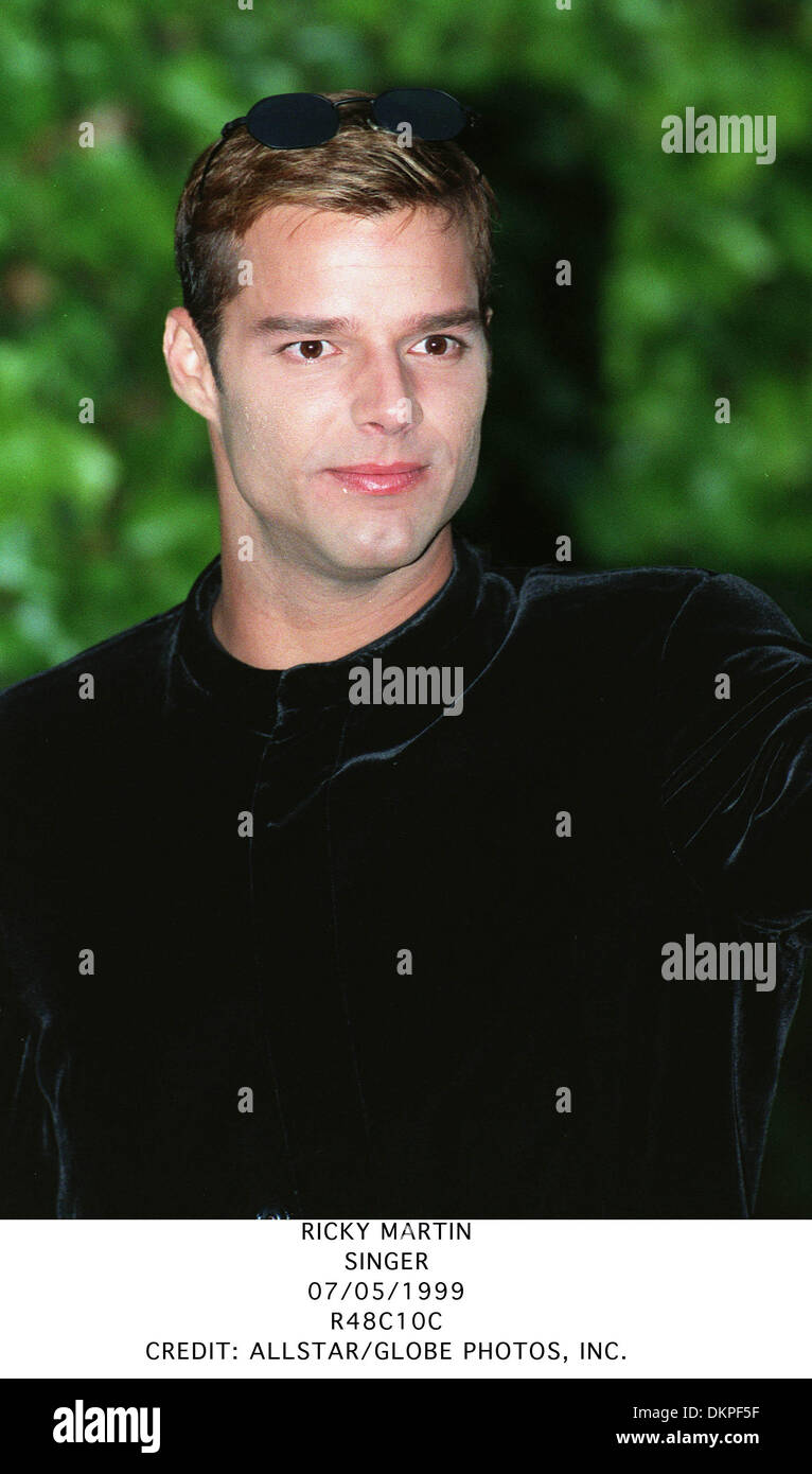 Ricky martin 1999 hi-res stock photography and images - Alamy