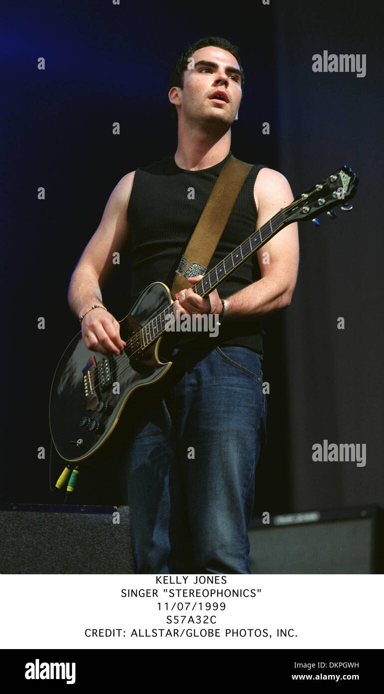 Kelly jones stereophonics 1999 hi-res stock photography and images - Alamy