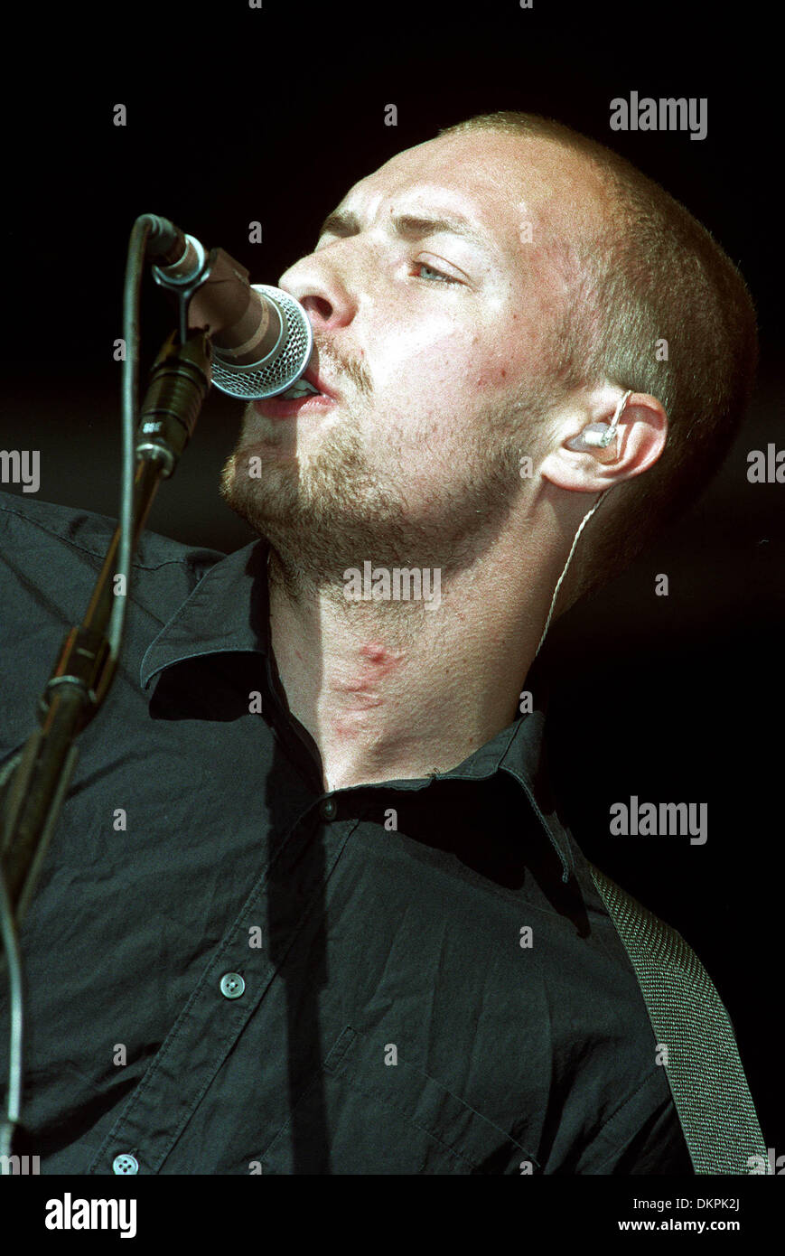 Coldplay 2001 hi-res stock photography and images - Alamy