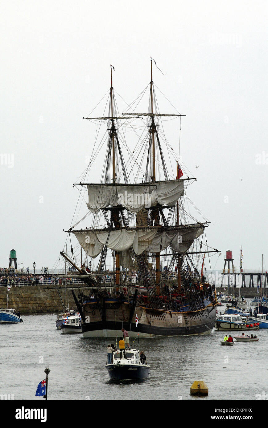 Hm bark endeavour hi-res stock photography and images - Alamy