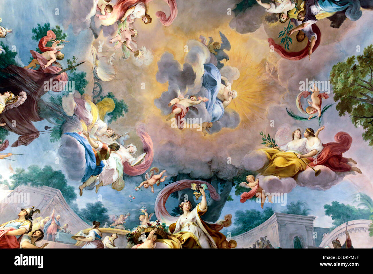 Royal palace ceiling hi-res stock photography and images - Alamy