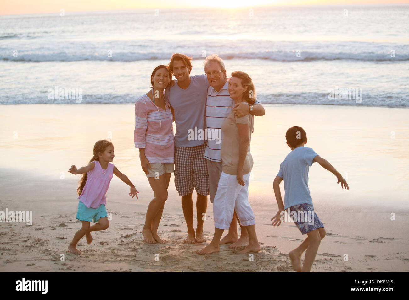Family group hugging hi-res stock photography and images - Alamy