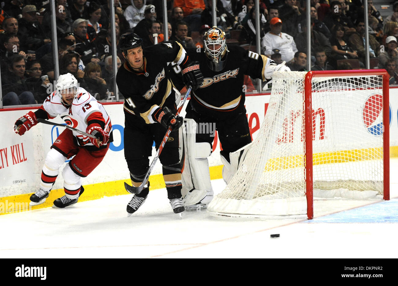 Nov 25, 2009 - Anaheim, California, USA - NHL HOCKEY - NICK BOYNTON ...