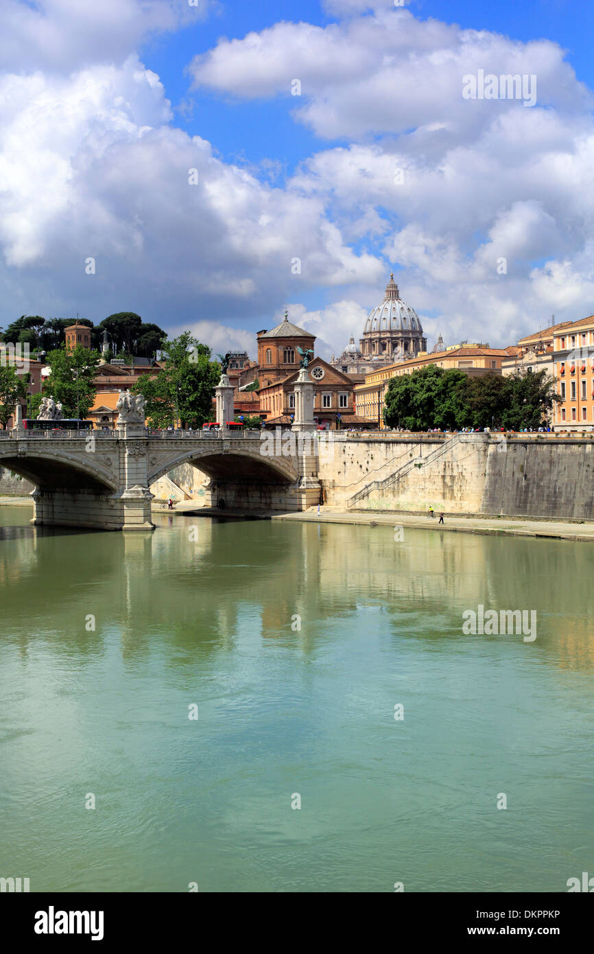 Tiber river hi-res stock photography and images - Alamy