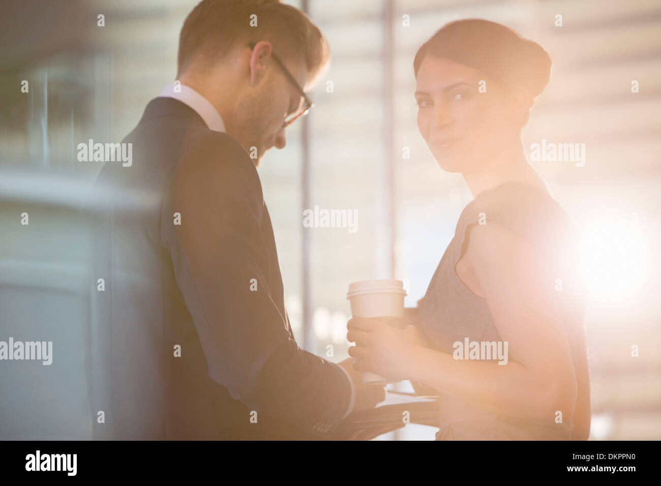 Two people talking and back hi-res stock photography and images - Alamy