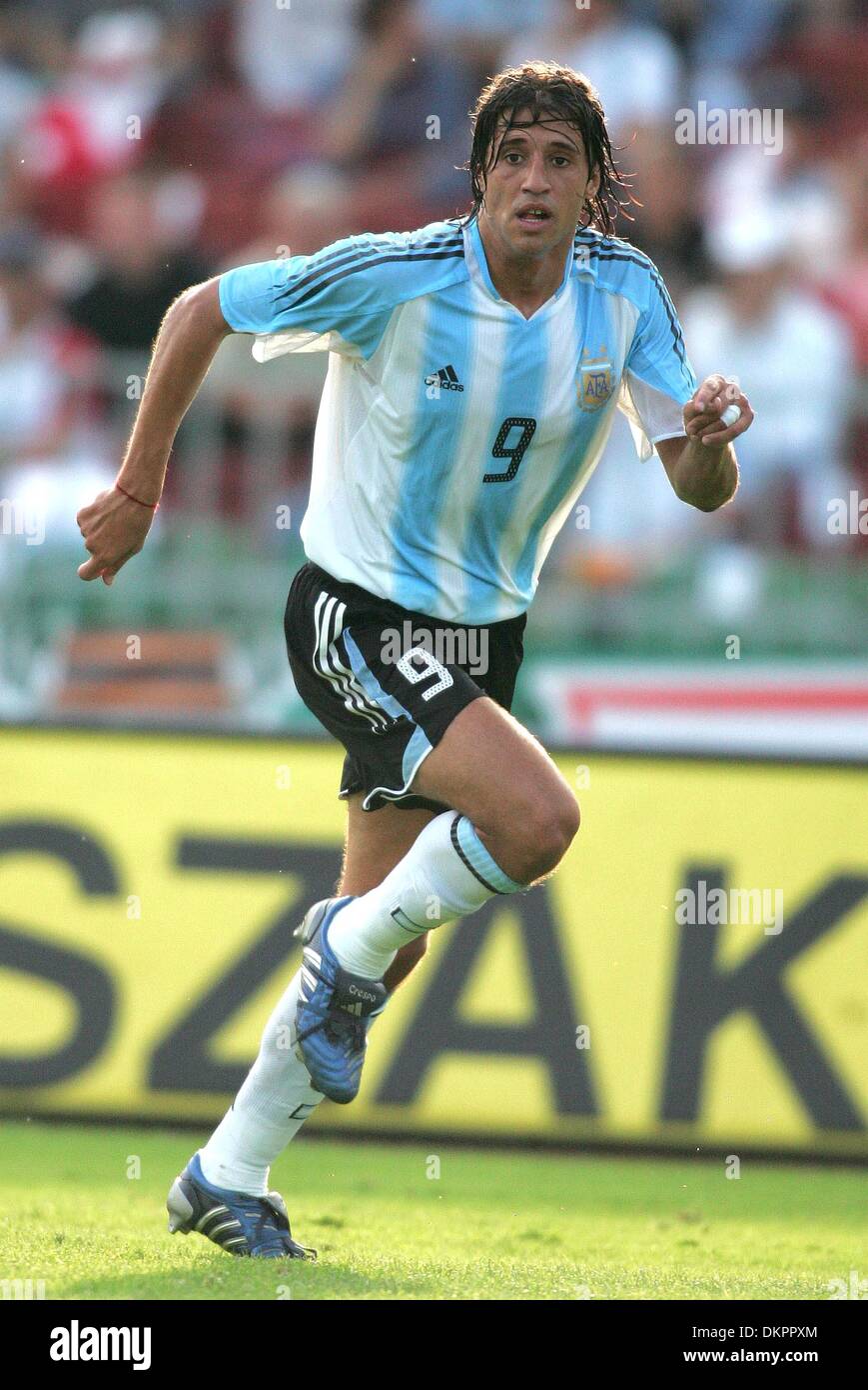 HERNAN CRESPO.ARGENTINA.HUNGARY V ARGENTINA.PUSKAS FERENC STADION ...