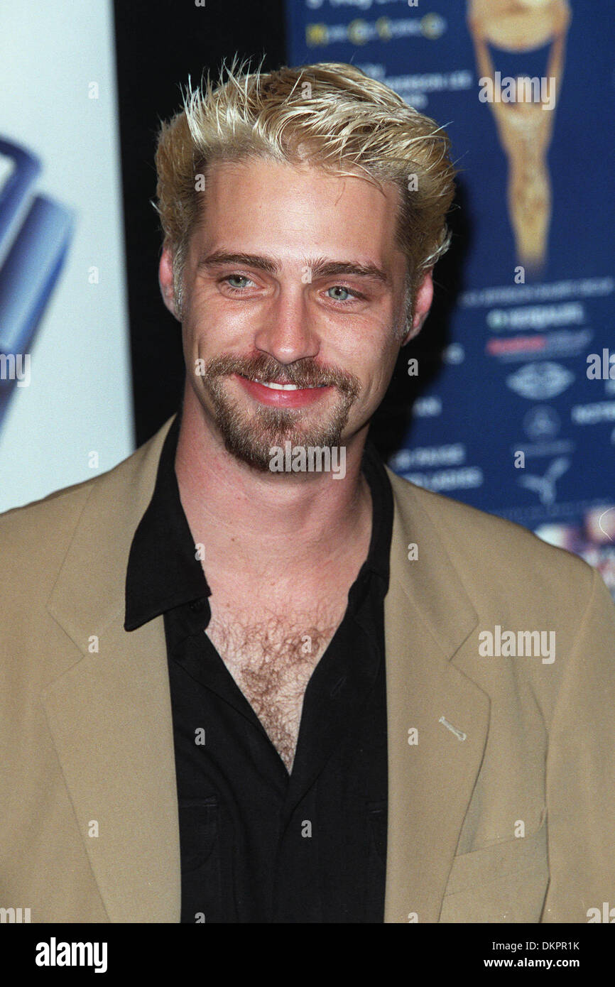 Jason priestly where hi-res stock photography and images - Alamy