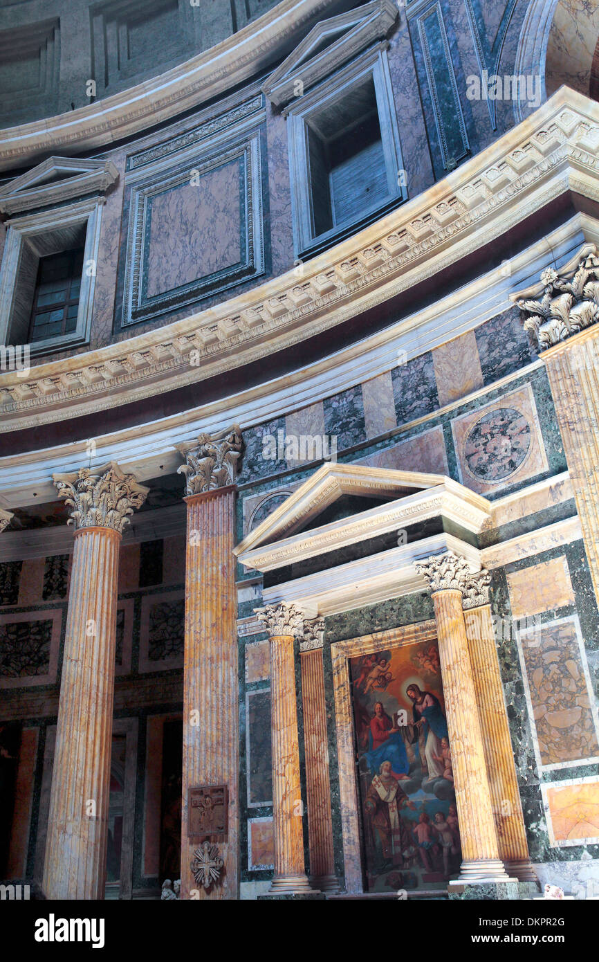 Interior pantheon rome hi-res stock photography and images - Alamy