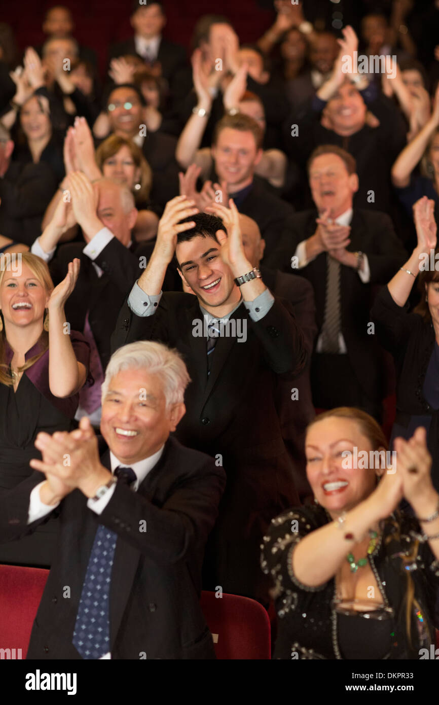 Enthusiastic theater audience clapping and cheering Stock Photo - Alamy Enthusiastic theater audience clapping and cheering Stock Photo - Alamy