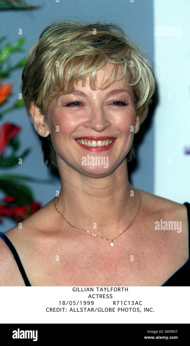 Actress gillian taylforth hi-res stock photography and images - Alamy