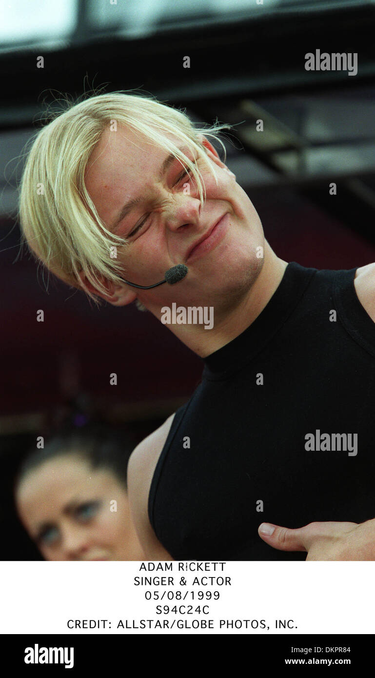 ADAM RICKETT.SINGER & ACTOR.05/08/1999.S94C24C Stock Photo - Alamy