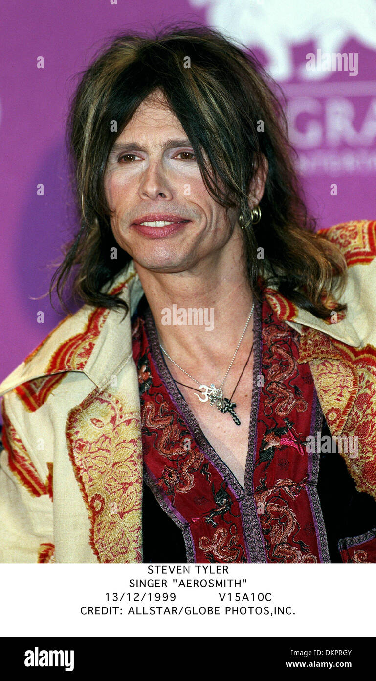 STEVEN TYLER.SINGER ''AEROSMITH''.13/12/1999.V15A10C Stock Photo - Alamy