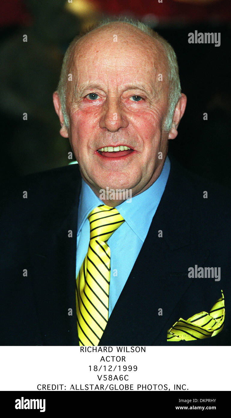 Richard wilson, actor hi-res stock photography and images - Alamy