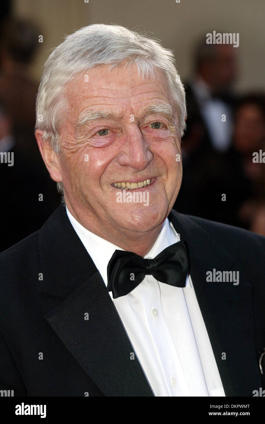 Television presenter michael parkinson hi-res stock photography and ...