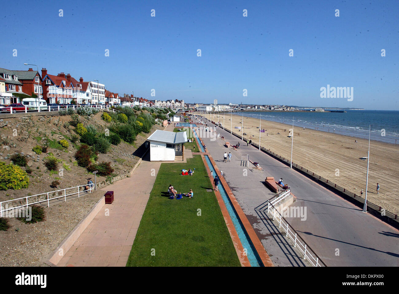 South promenade bridlington hi-res stock photography and images - Alamy
