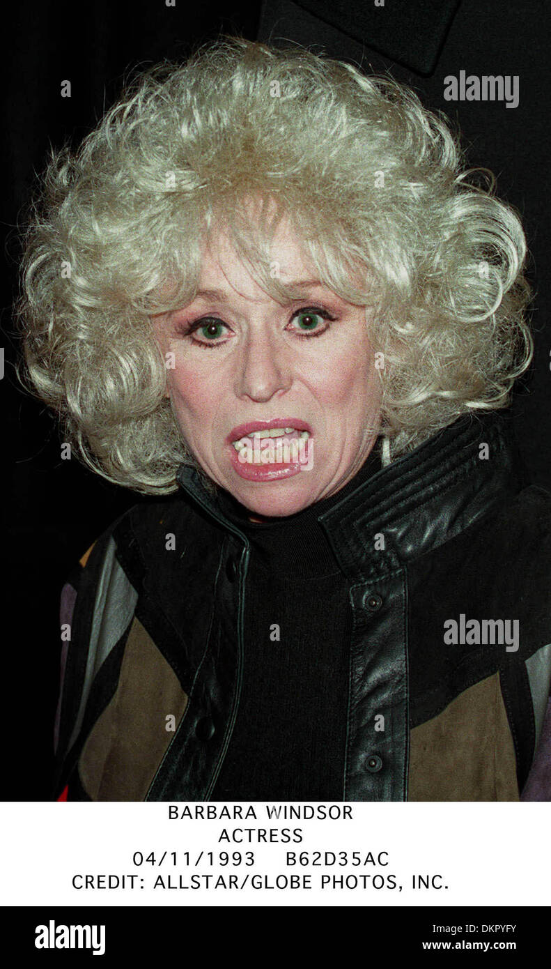 Actress barbara windsor hi-res stock photography and images - Alamy