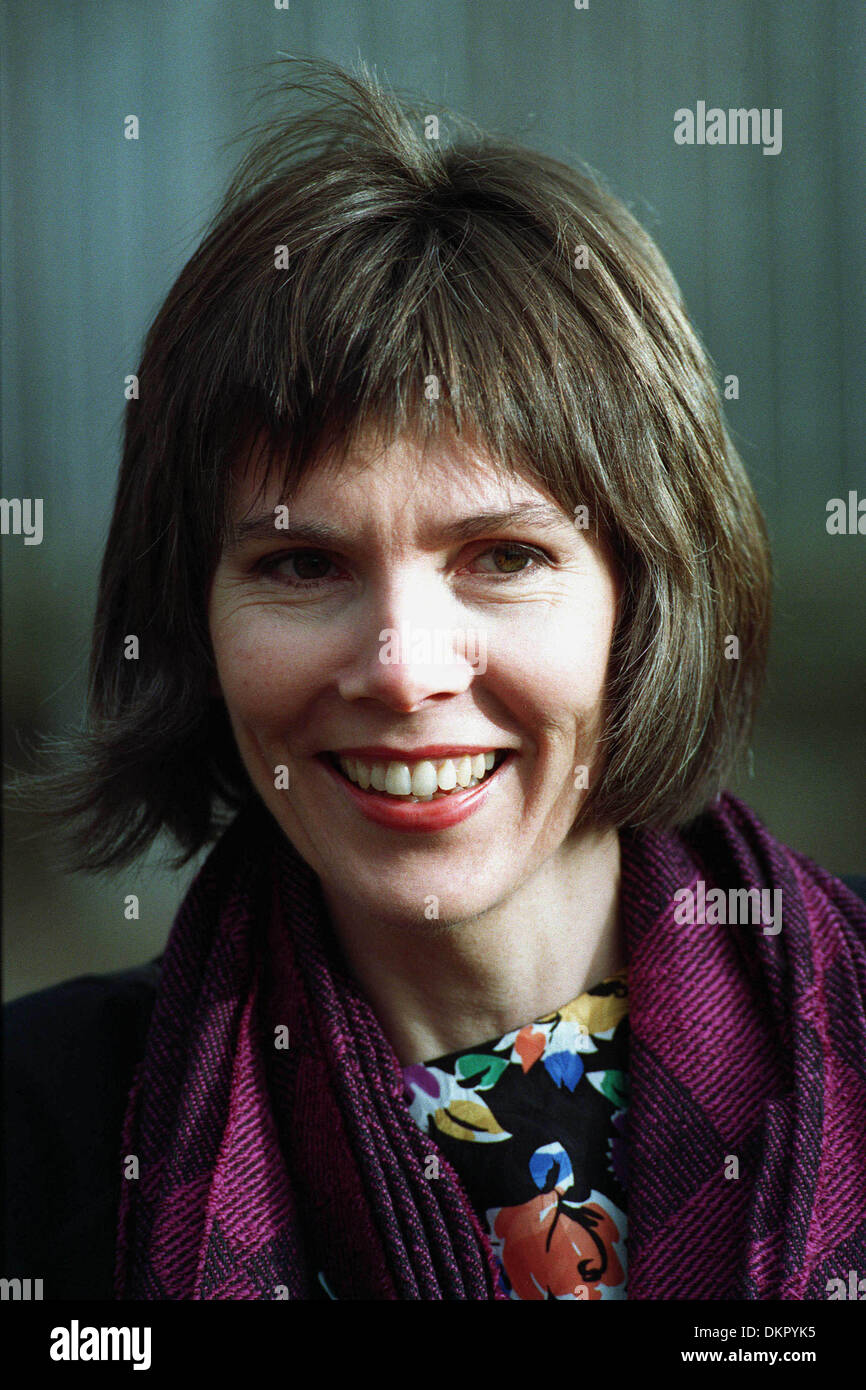 Weatherforcaster hi-res stock photography and images - Alamy