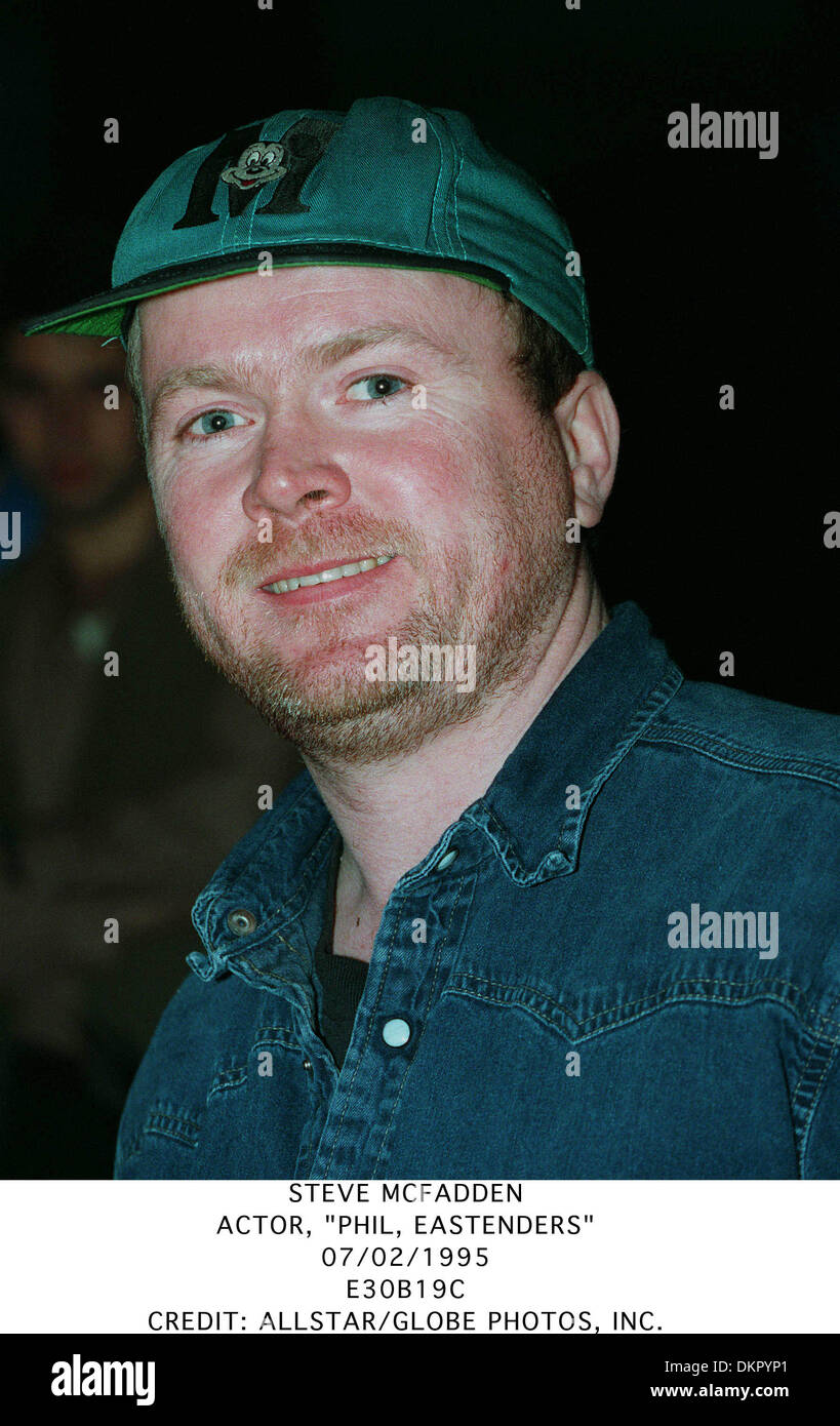 Eastenders actor steve mcfadden hi-res stock photography and images - Alamy