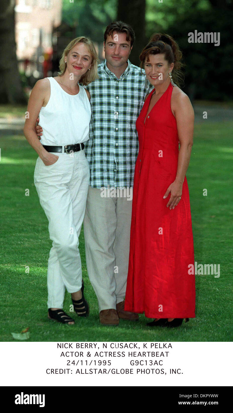 Nick berry heartbeat hi-res stock photography and images - Alamy