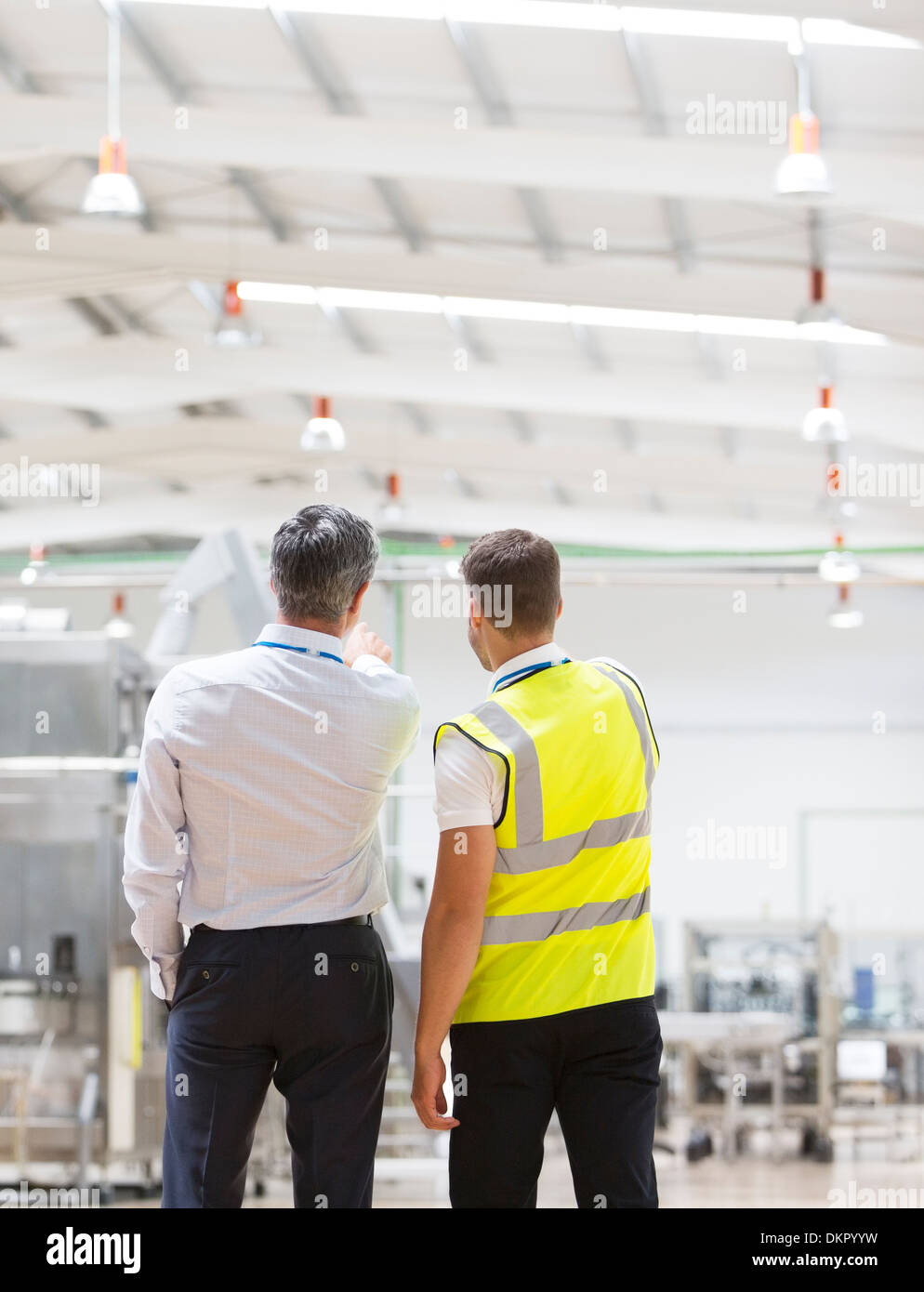 Clothes warehouse hi-res stock photography and images - Alamy