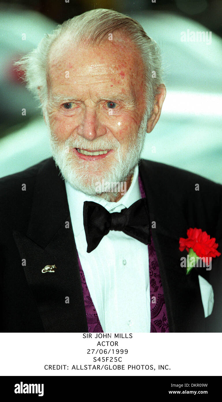 John Mills Actor High Resolution Stock Photography and Images - Alamy