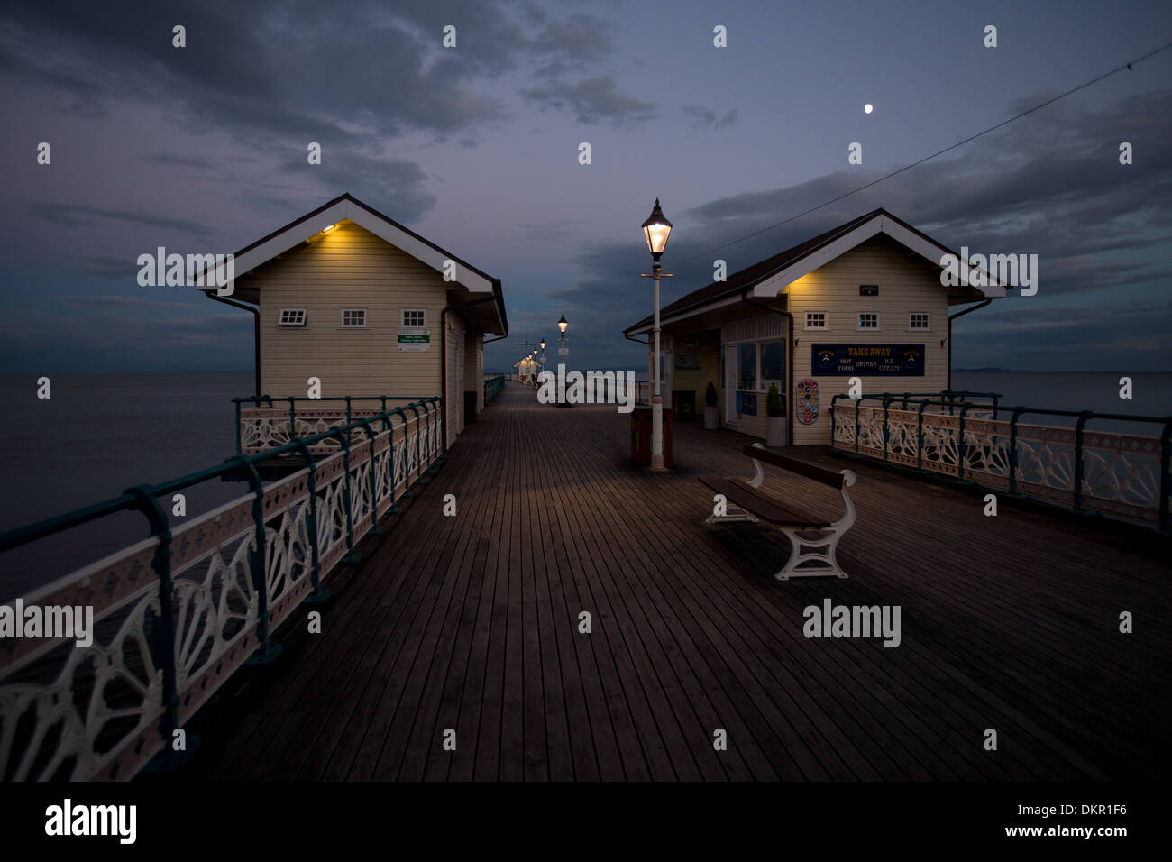 Penarth pier pavillion hi-res stock photography and images - Alamy