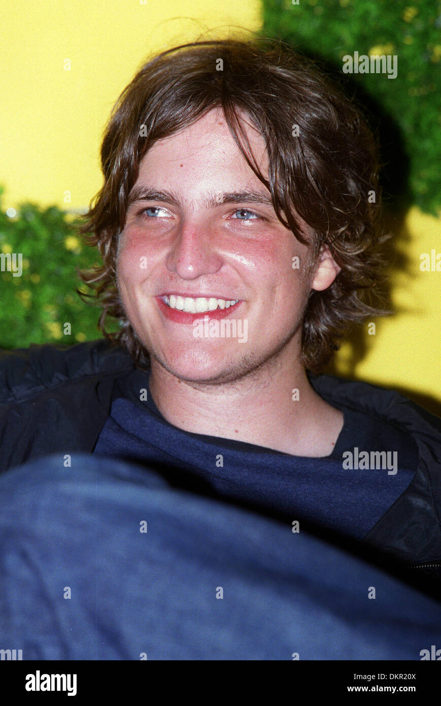 JAMES WALSH.LEAD SINGER ''STAR SAILOR''.KINROSS, SCOTLAND.07/07/2001 ...