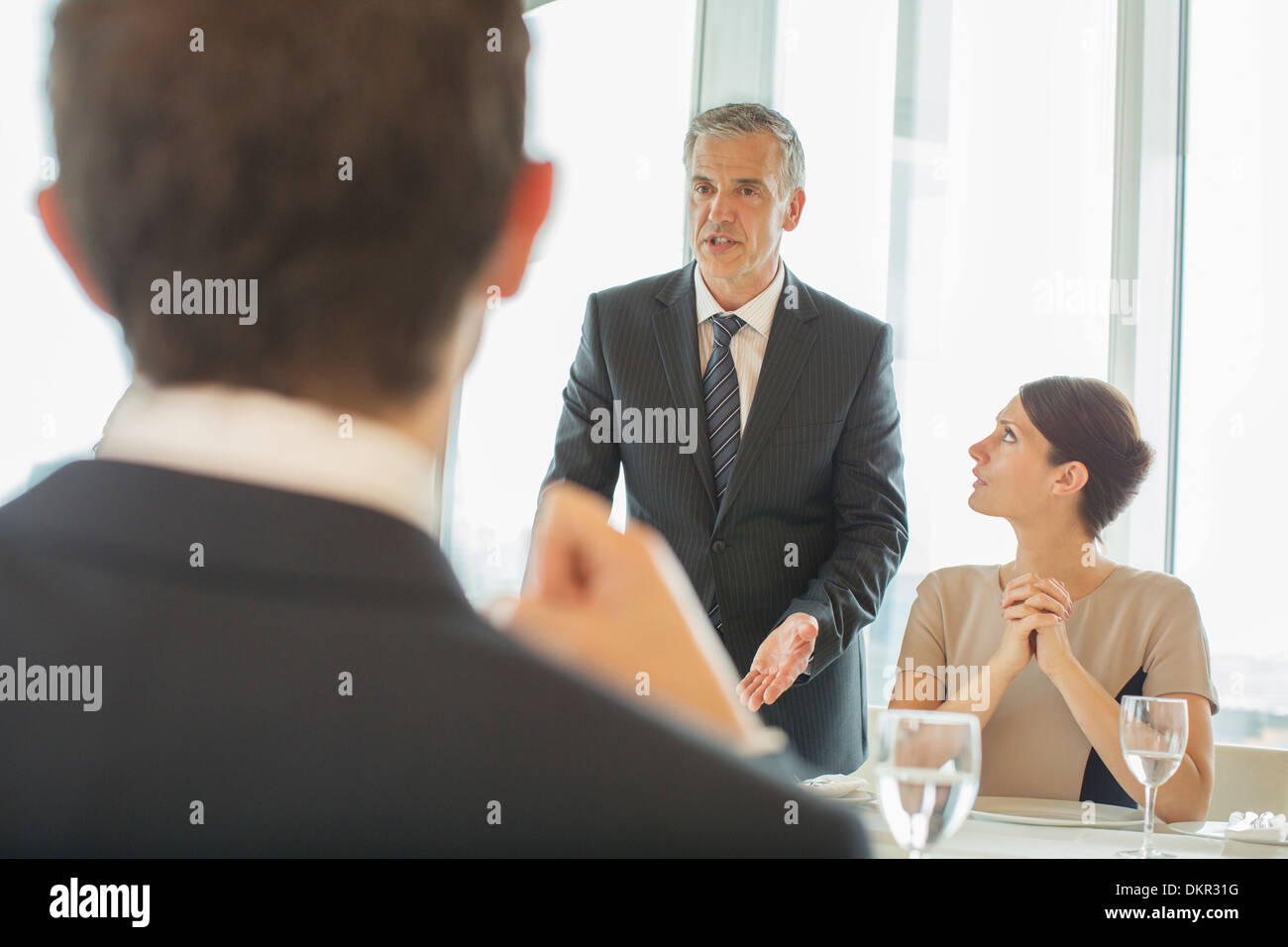 Business meeting hi-res stock photography and images - Alamy