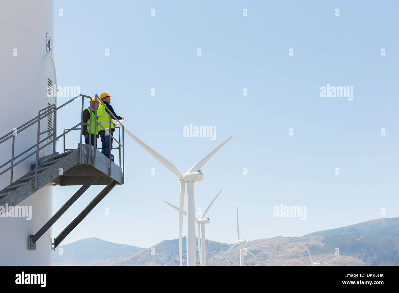 Wind turbine technician hi-res stock photography and images - Alamy