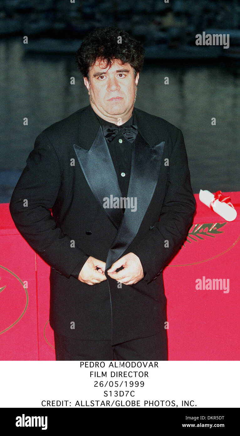 PEDRO ALMODOVAR.FILM DIRECTOR.26/05/1999.S13D7C Stock Photo - Alamy