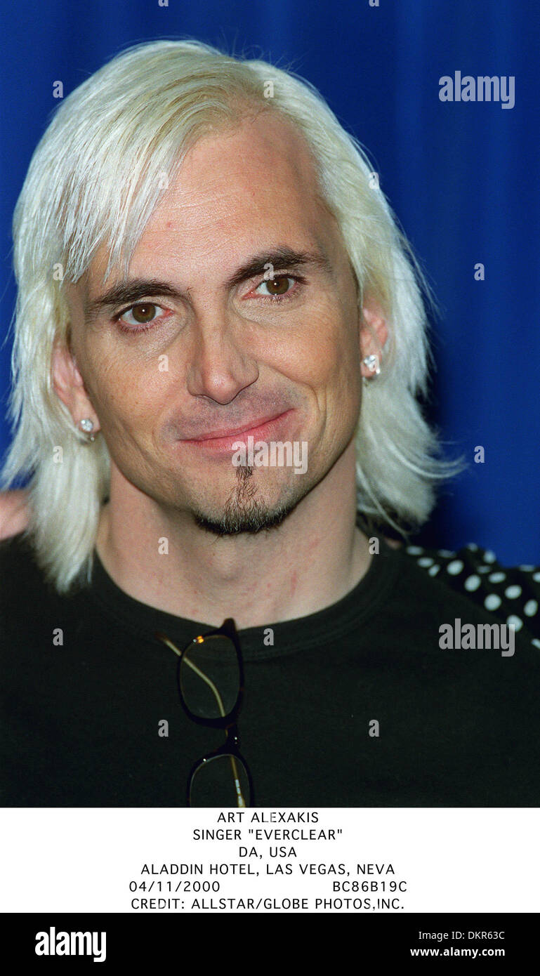Nov. 4, 2000 - ALADDIN HOTEL, LAS VEGAS, NEVA - ART ALEXAKIS.SINGER ...