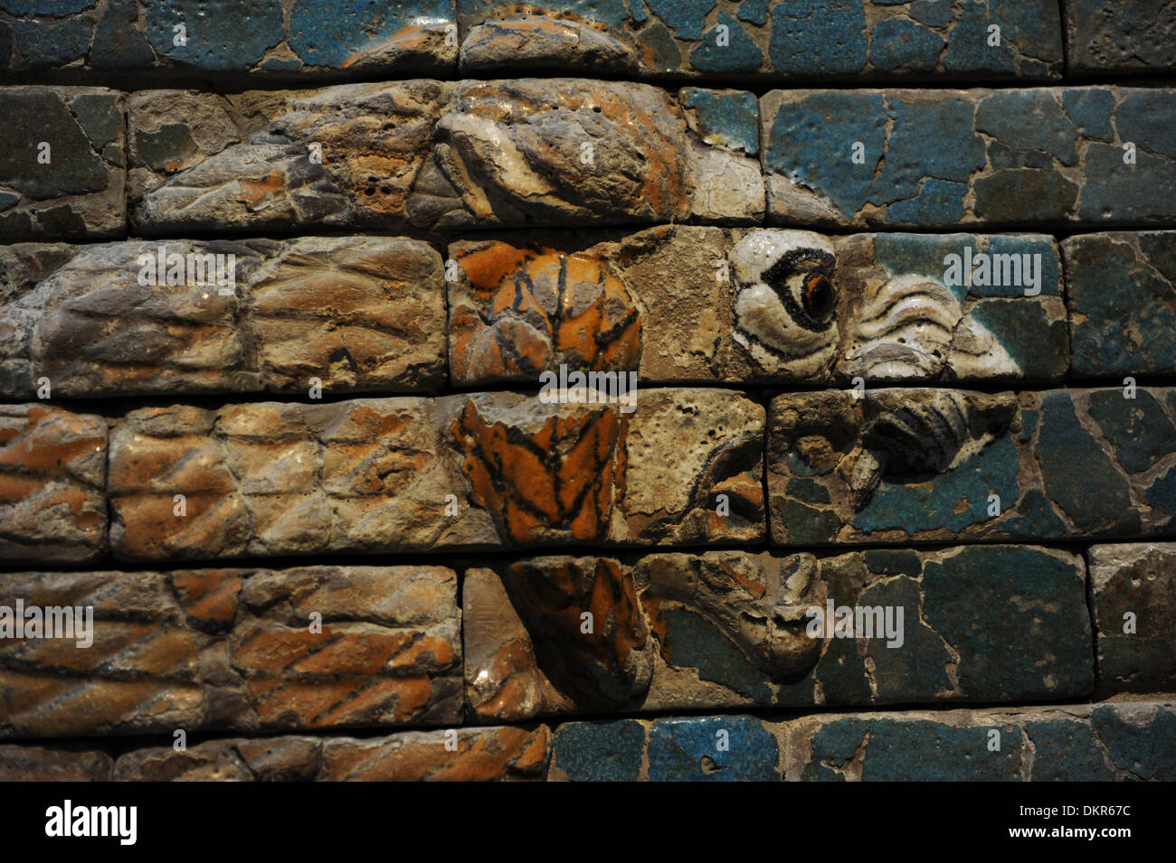 Ishtar gate lion hi-res stock photography and images - Alamy