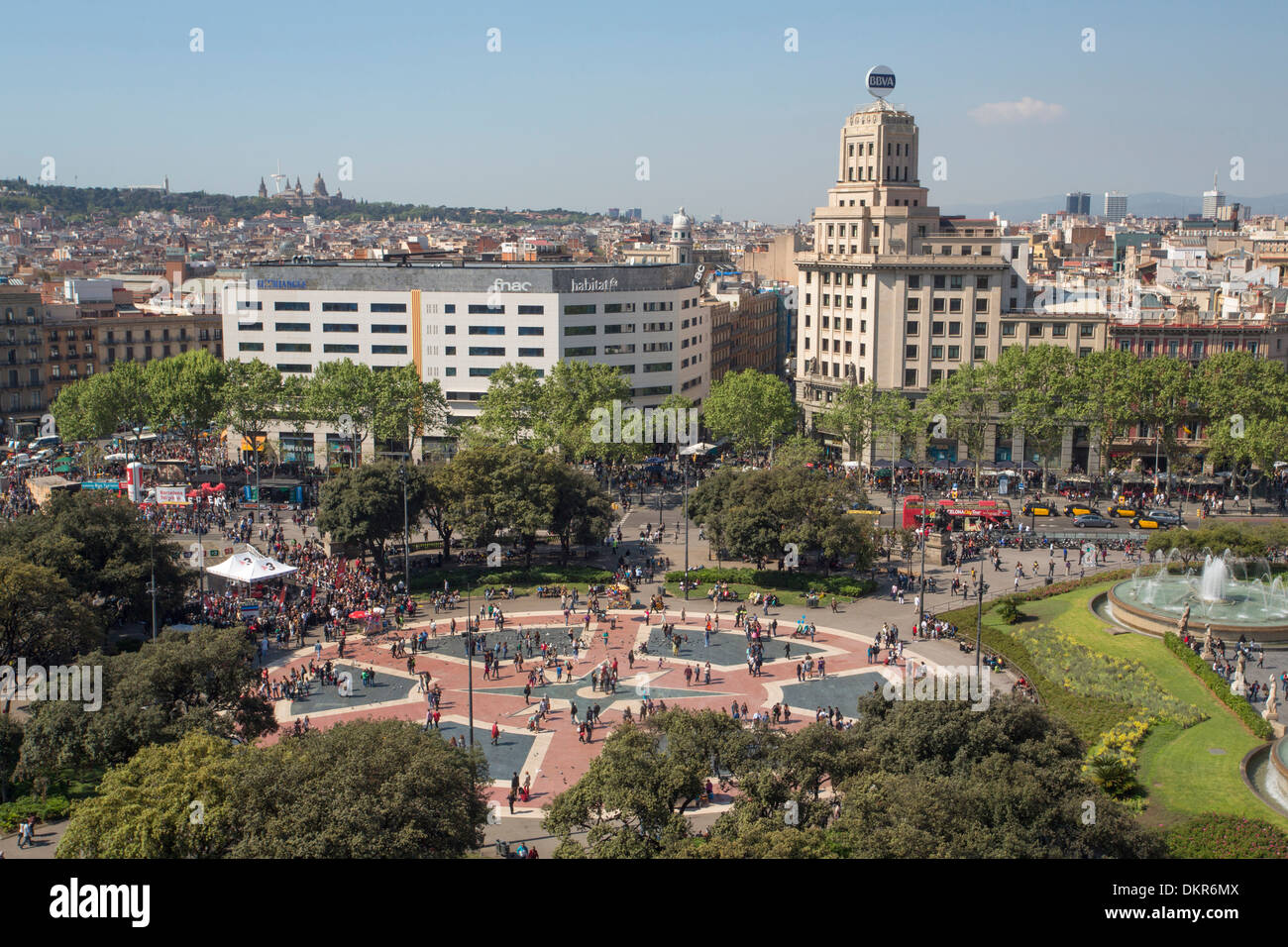 Barcelona city square hi-res stock photography and images - Alamy