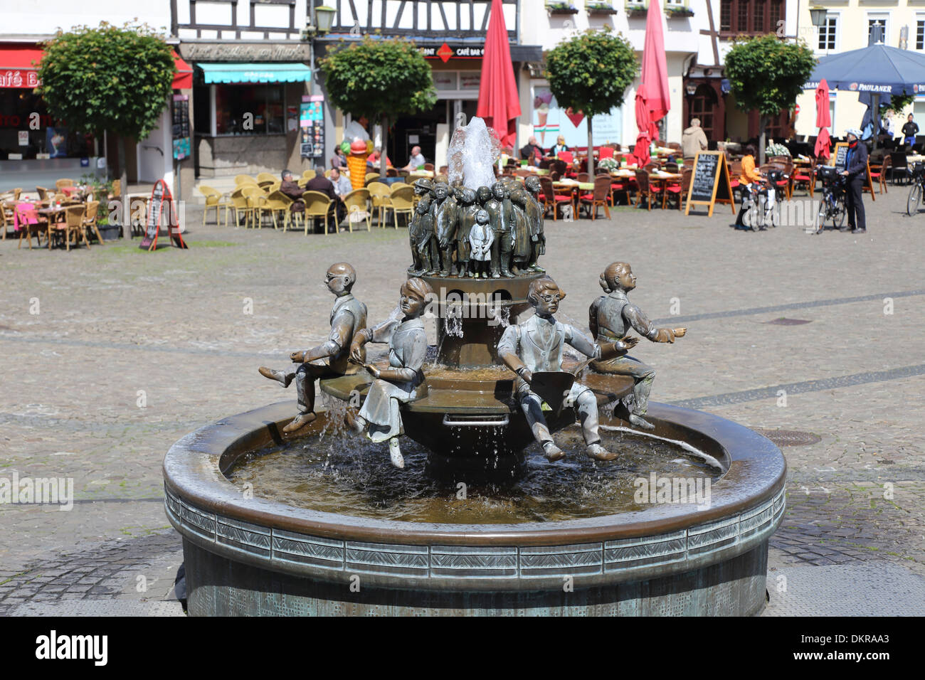 Rhein Brunnen High Resolution Stock Photography and Images - Alamy