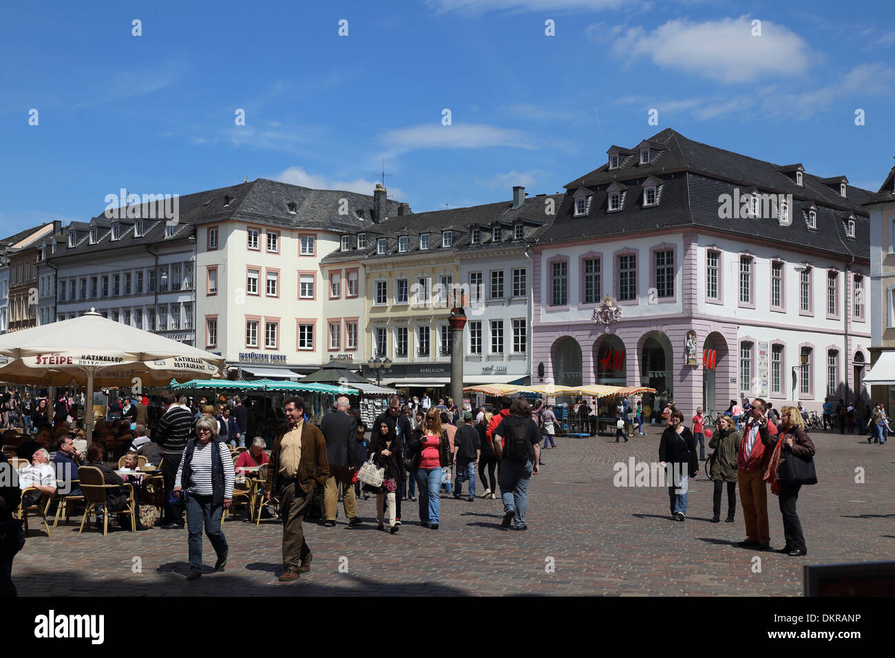 Petrusbrunnen hauptmarkt trier hi-res stock photography and images - Alamy